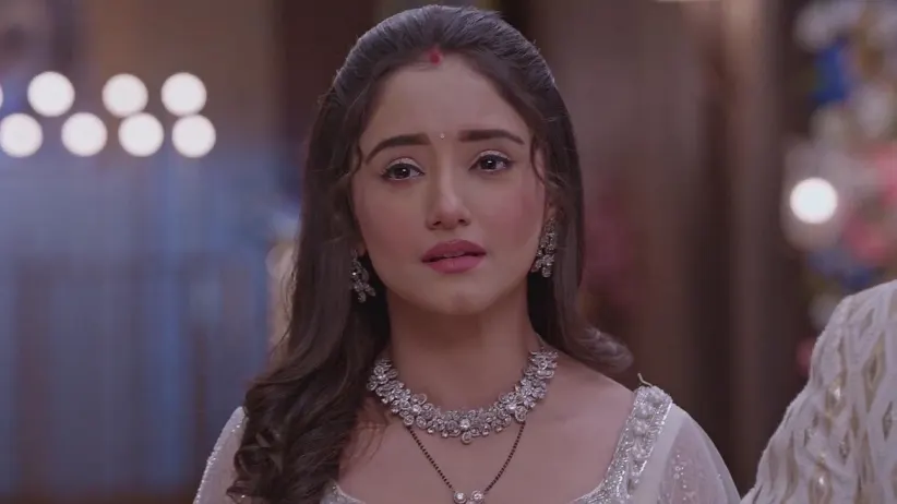Watch Kumkum Bhagya TV Serial 18th April 2024 Full Episode 2729 Online