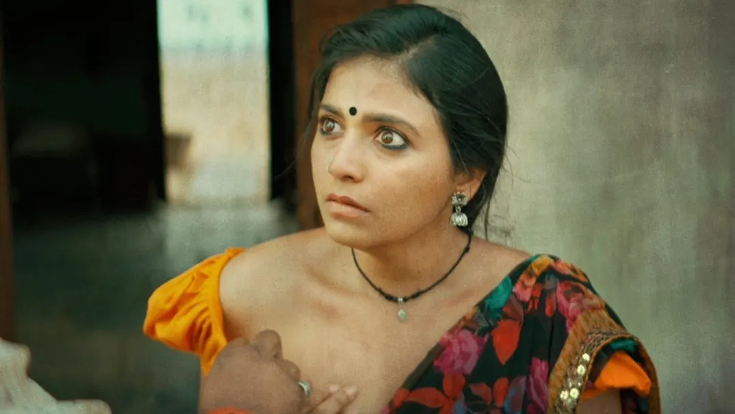 Watch Bahishkarana Season 1 E2 - Brave Heart online in HD on ZEE5