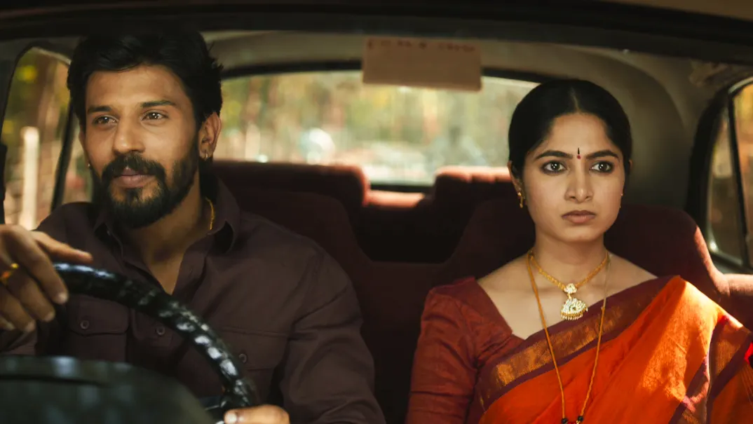 Watch Ayyana Mane Season 01 E4 - Blood Money online in HD on ZEE5