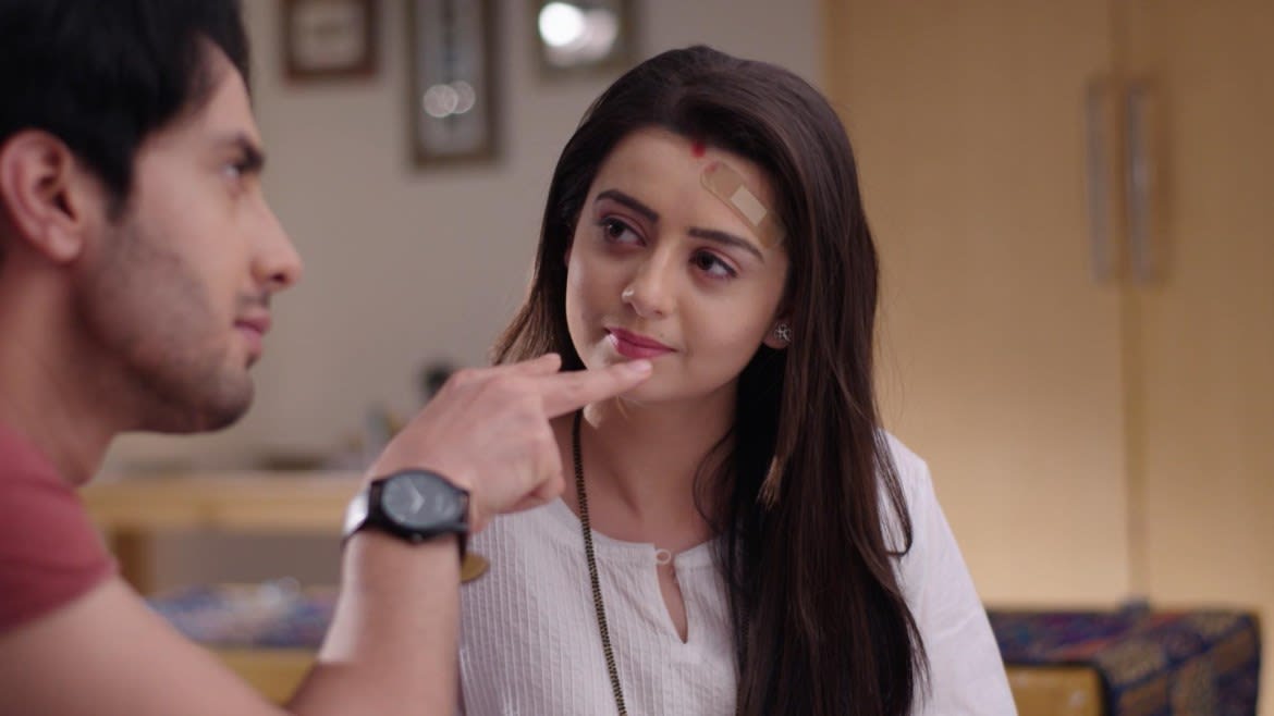 Watch Hamari Bahu Silk TV Serial 24th October 2019 Full Episode Online ... Watch Hamari Bahu Silk TV Serial 24th October 2019 Full Episode Online ...