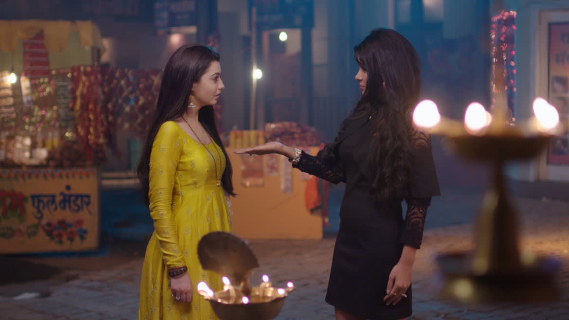 Watch Hamari Bahu Silk TV Serial 9th October 2019 Full Episode Online ... Watch Hamari Bahu Silk TV Serial 9th October 2019 Full Episode Online ...