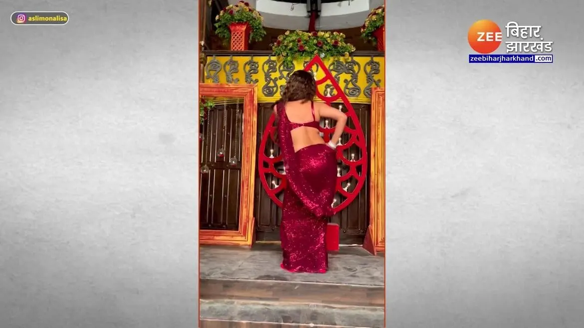 Watch Breaking News Monalisa Viral Video Bhojpuri Actress Became Desi