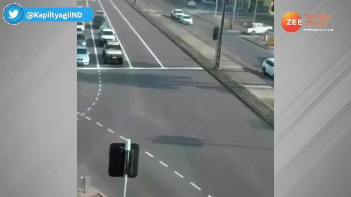 Watch Breaking News Rash car driving viral video driver drove off car ...