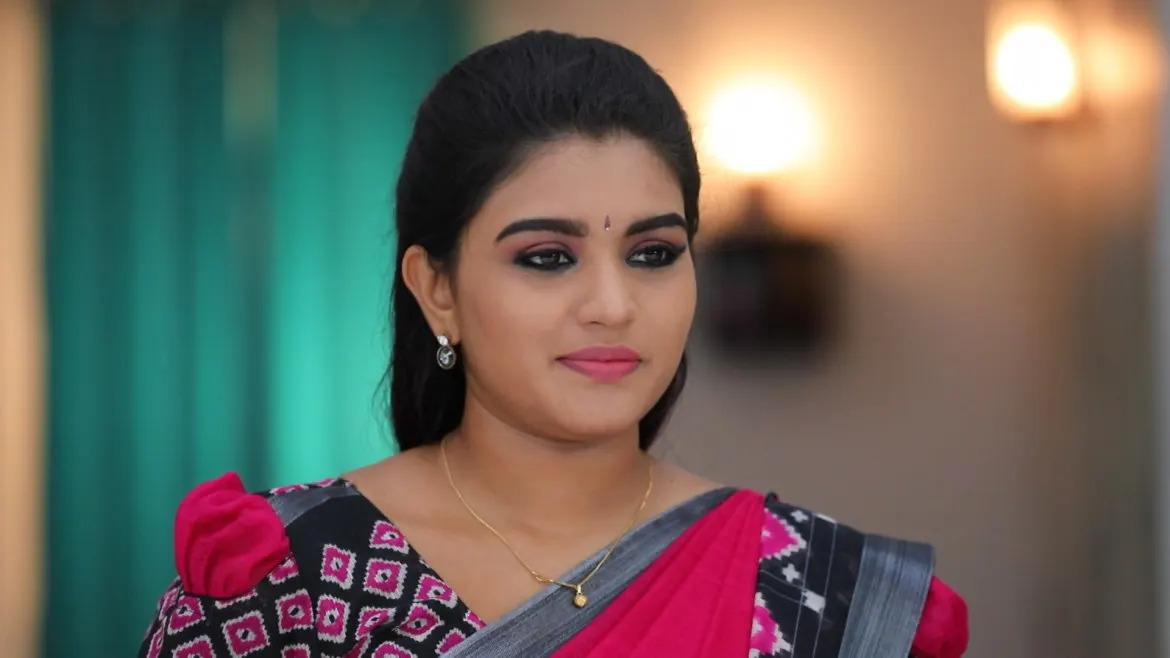 Watch Sembaruthi TV Serial 14th August 2019 Full Episode 557 Online on ZEE5