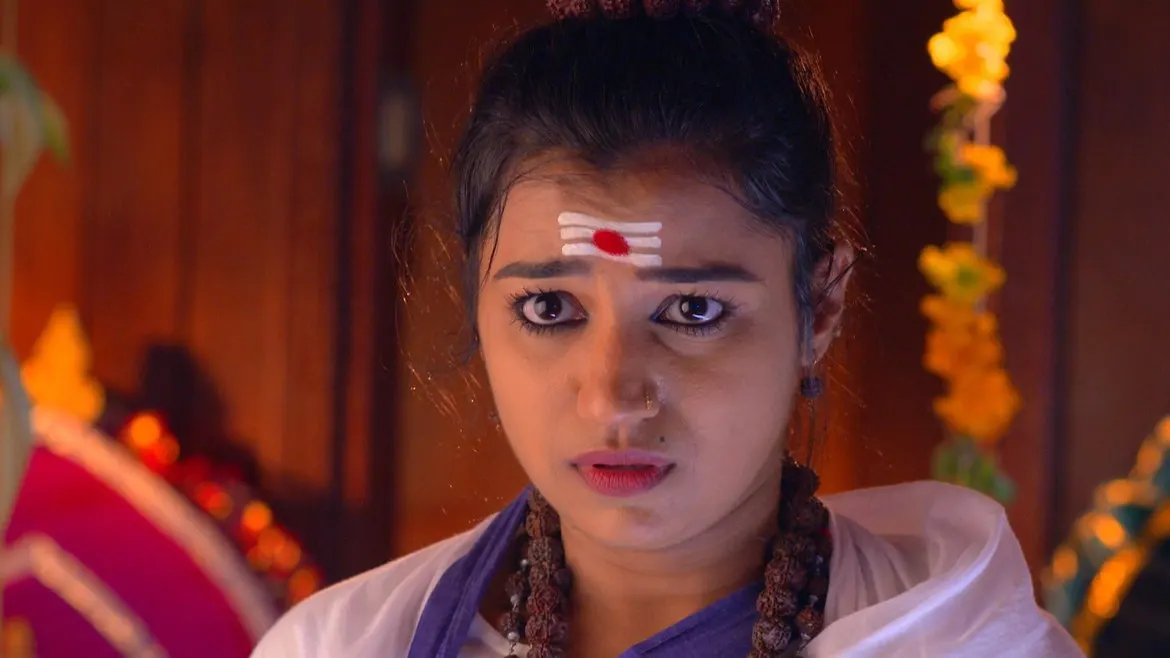 Watch Sithara Tries to Flee | Mrs. Hitler Mrs. Hitler TV Serial Best ...