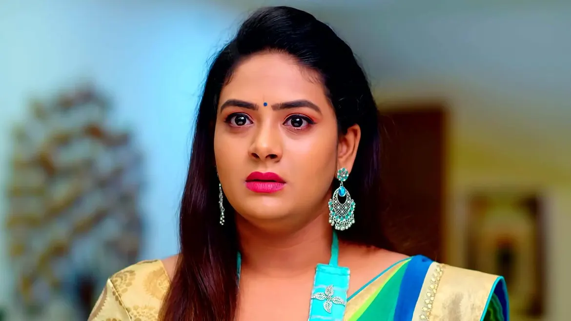 Watch Bhanu Recites Shruti's Bio Data | Hitler Gari Pellam Hitler Gari ...