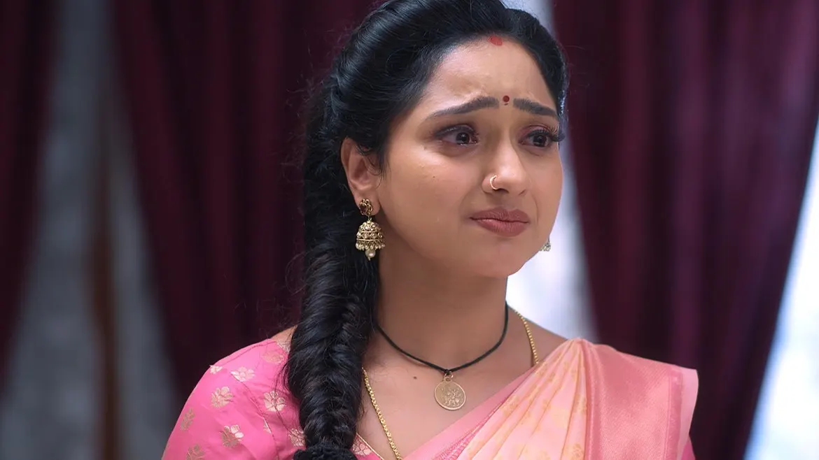 Watch Trinayani TV Serial 6th October 2021 Full Episode 428 Online on ZEE5