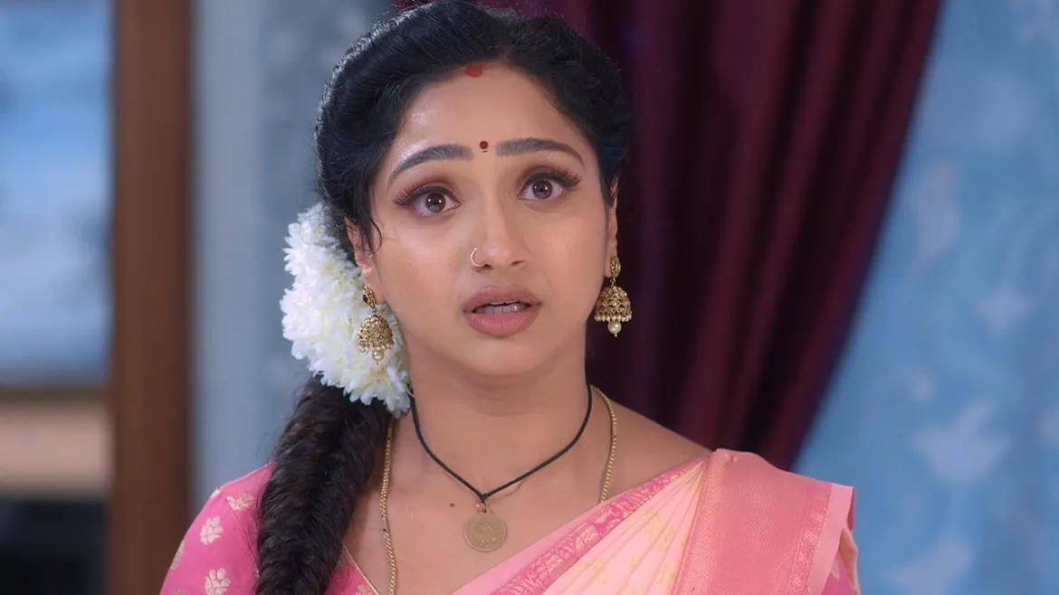 Watch Trinayani TV Serial 5th October 2021 Full Episode 427 Online on ZEE5