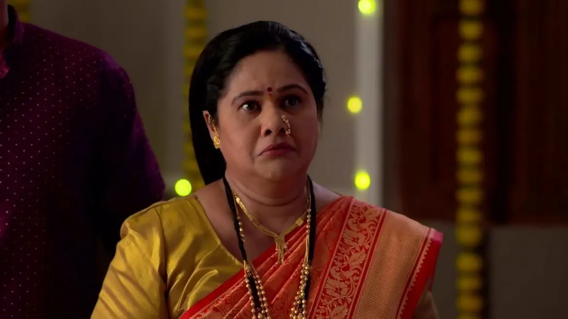 Watch Aatmaram Thrashes Mukta | Daar Ughad Baye Daar Ughad Baye TV ...