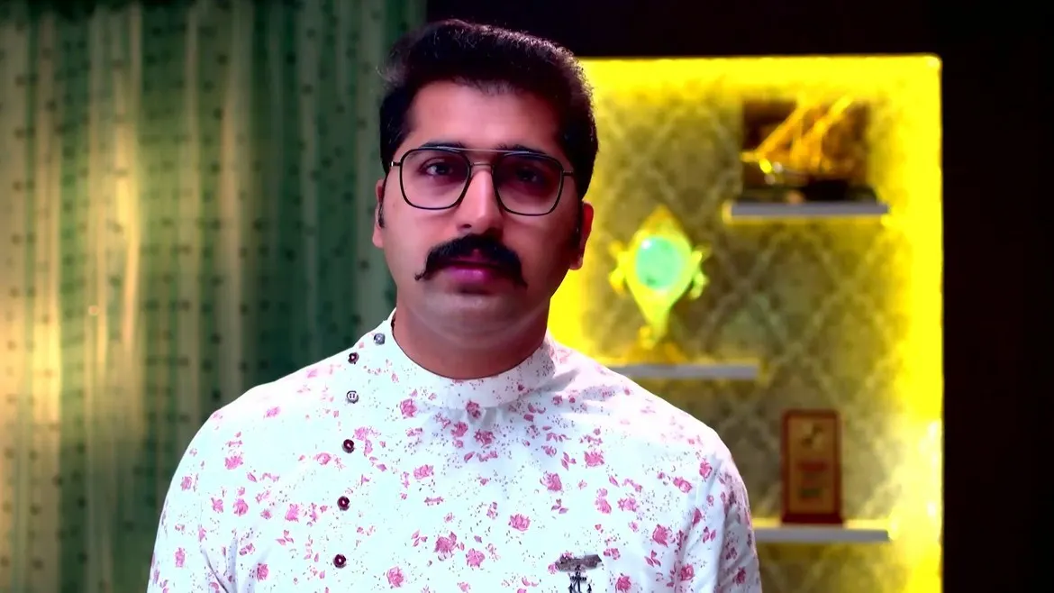 Watch Mrs. Hitler TV Serial Webisode of 4th November 2022 Online on ZEE5