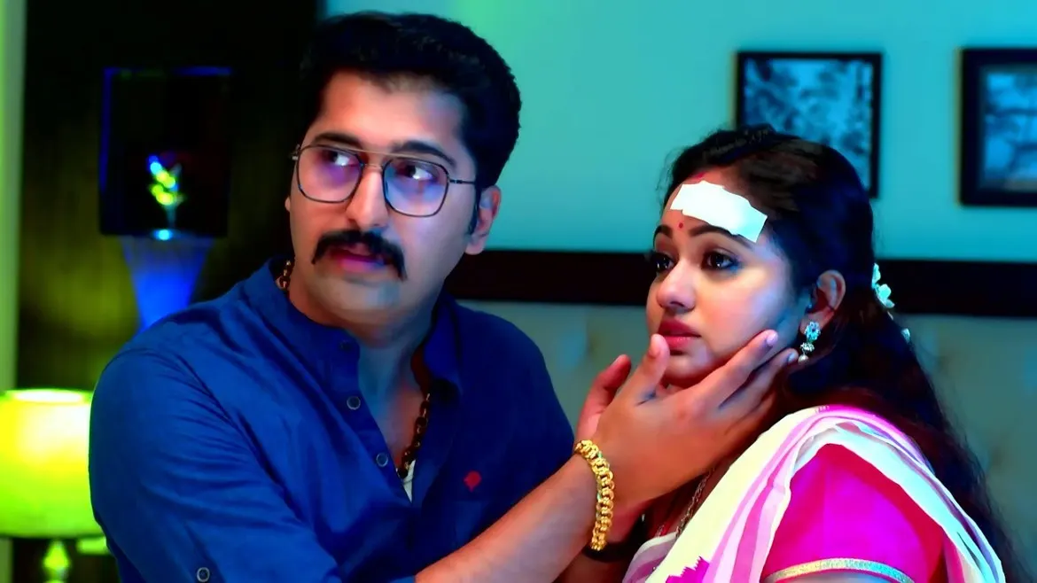 Watch Mrs. Hitler TV Serial Webisode of 22nd November 2022 Online on ZEE5