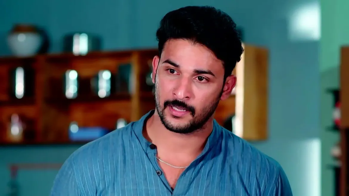 Watch Akhil Prays for the Success of His New Venture | Krishna Sundari Krishna Sundari TV Serial ...