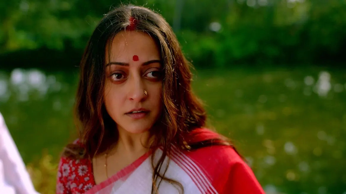 Watch Roktokorobi Season 1 E2 - Life at Uraaldanga online in HD on ZEE5