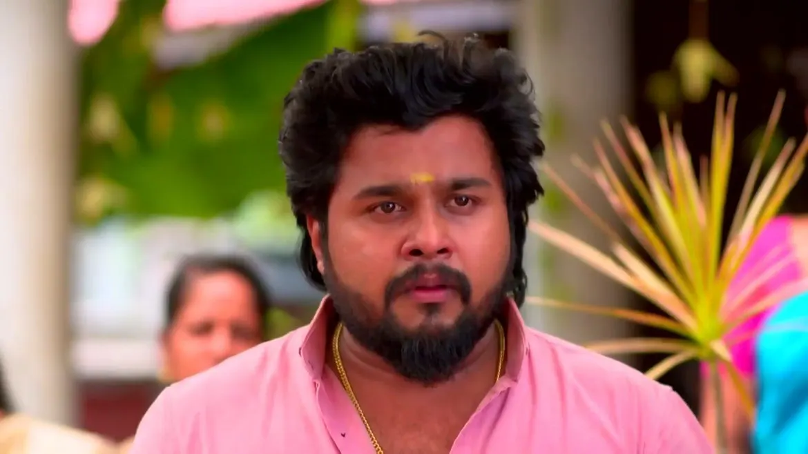 Watch Vasumathi Hands Sathyabhama the DNA Test Report | Kudumbashree ...