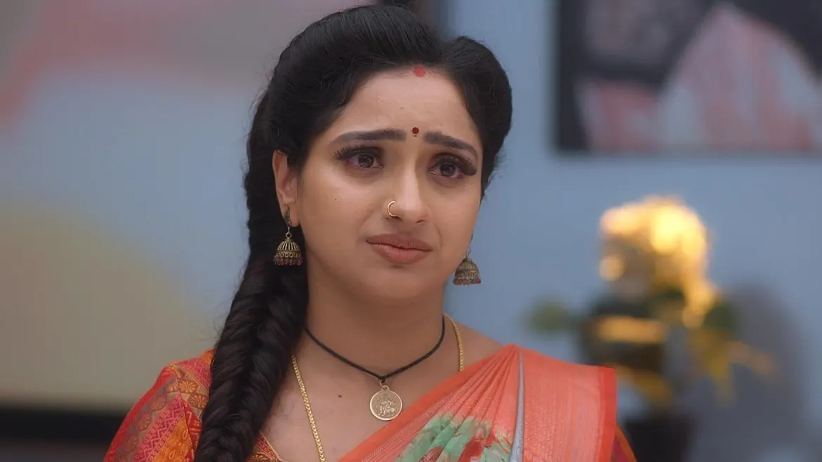 Watch Trinayani TV Serial 4th November 2021 Full Episode 452 Online on ZEE5