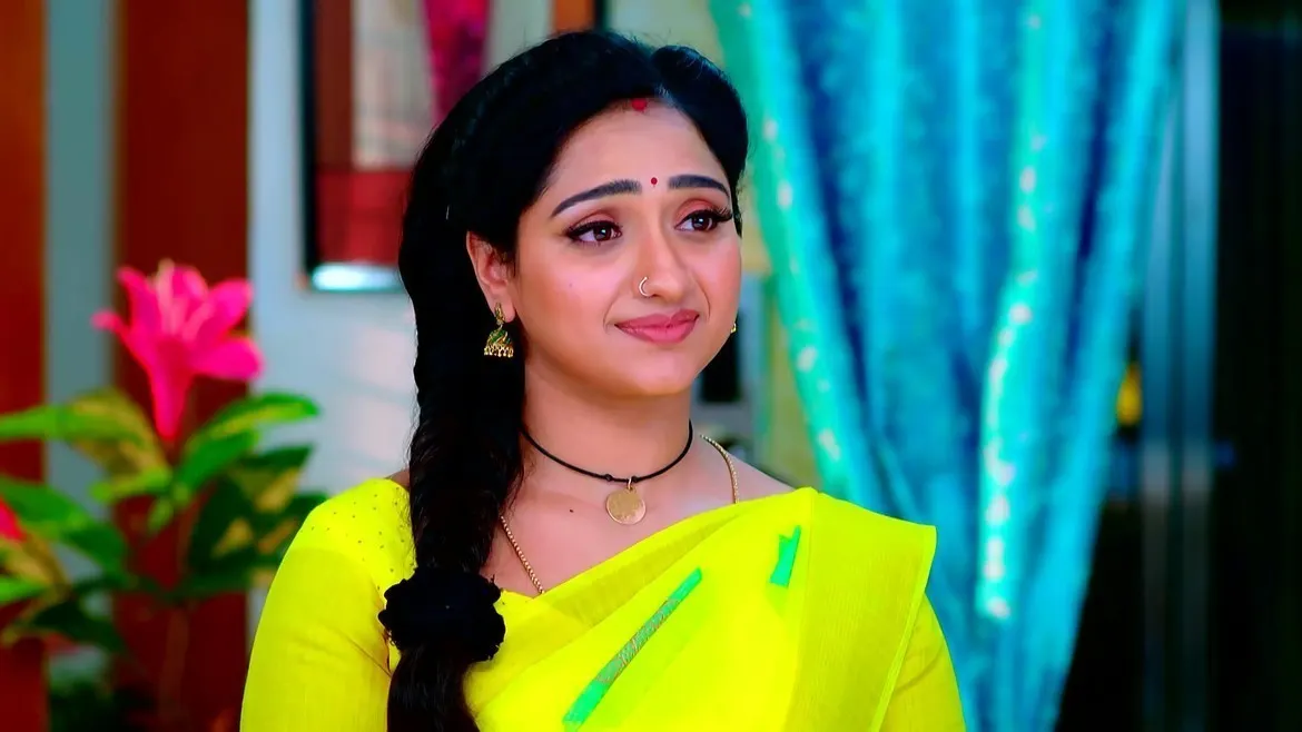 Watch Trinayani TV Serial 1st May 2023 Full Episode 915 Online on ZEE5