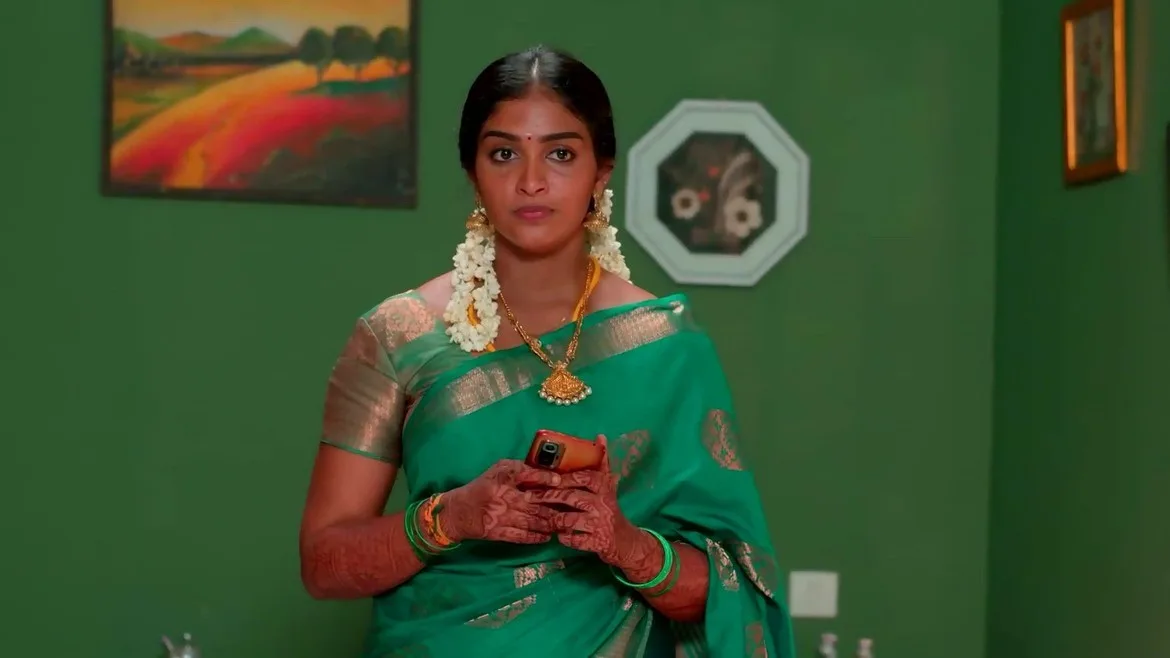 Watch Dhurai's Release Scares Deepa| Karthigai Deepam Karthigai Deepam ...