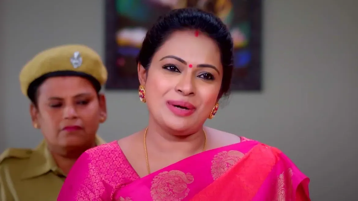 Watch A Horrifying Moment for Kokila | Meenakshi Ponnunga Meenakshi ...