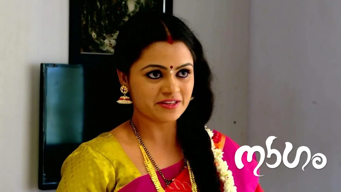 Watch Naagam TV Serial 10th July 2023 Full Episode 41 Online on ZEE5