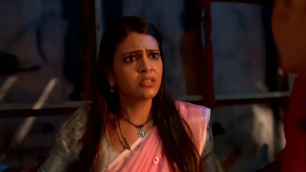 Watch Kanta Tells Mukta about Her Plan | Daar Ughad Baye Daar Ughad ...