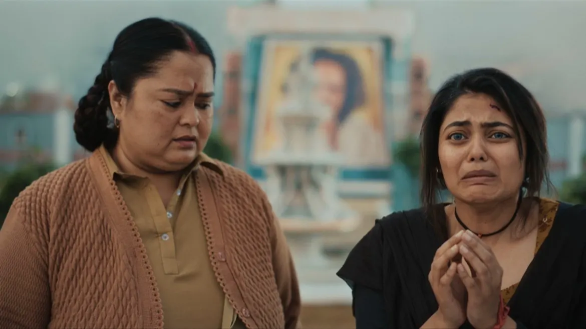 Watch Abar Proloy Season 1 E6 - Return of The Native online in HD on ZEE5