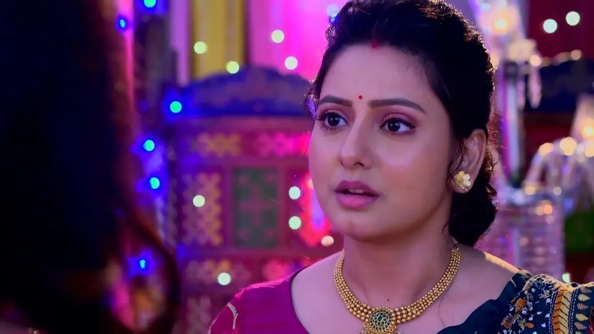 Watch Rumpa Is Worried to Hear about Mukut | Mukut Mukut TV Serial Best ...