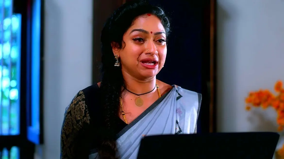 Watch Trinayani TV Serial 19th November 2021 Full Episode 465 Online on ...