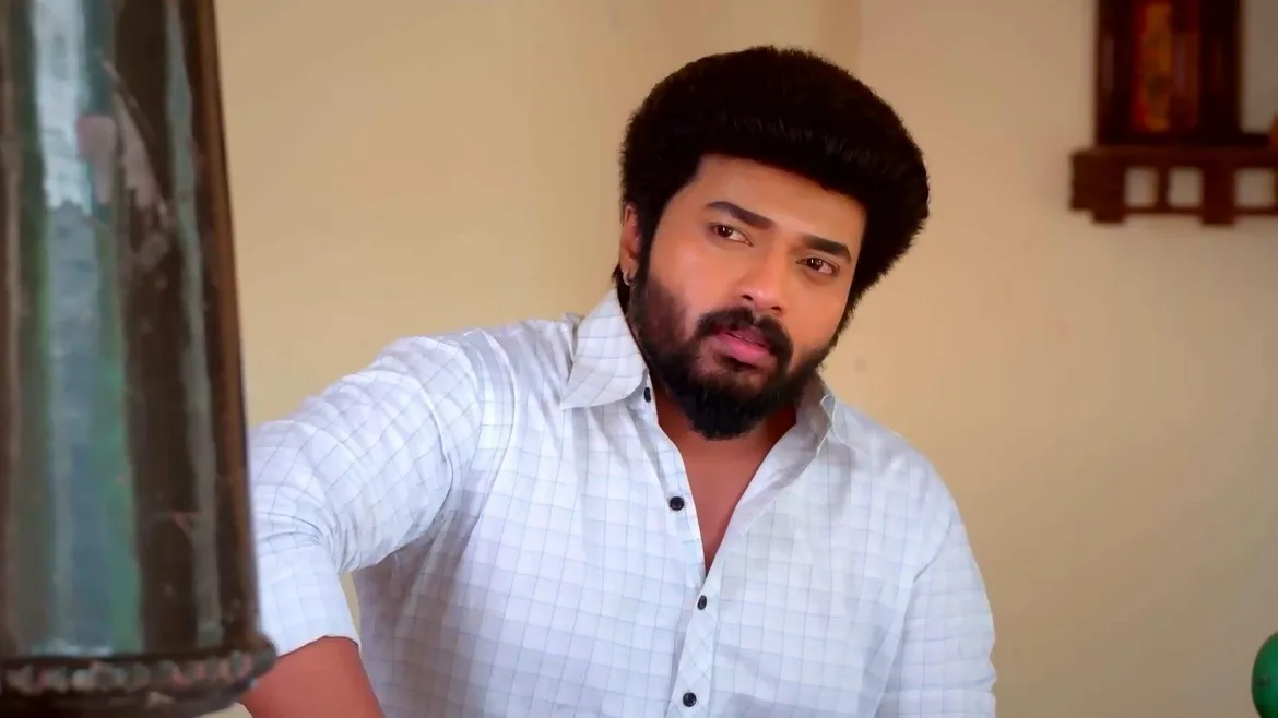 Watch An Incident Disturbs Karthikeyan | Karthigai Deepam Karthigai Deepam TV Serial Best Scene ...