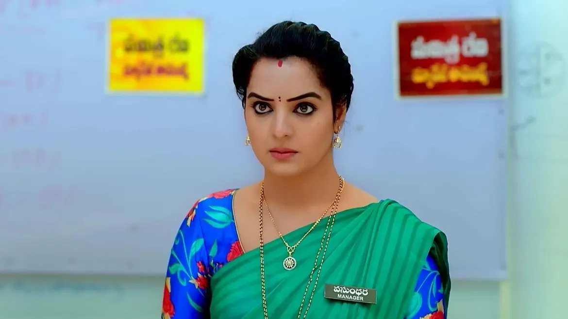Watch Punarvivaha TV Serial Webisode of 15th November 2023 Online on ZEE5