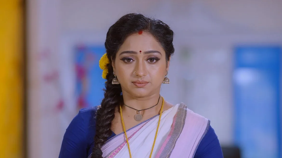 Watch Trinayani TV Serial 10th August 2020 Full Episode 66 Online on ZEE5