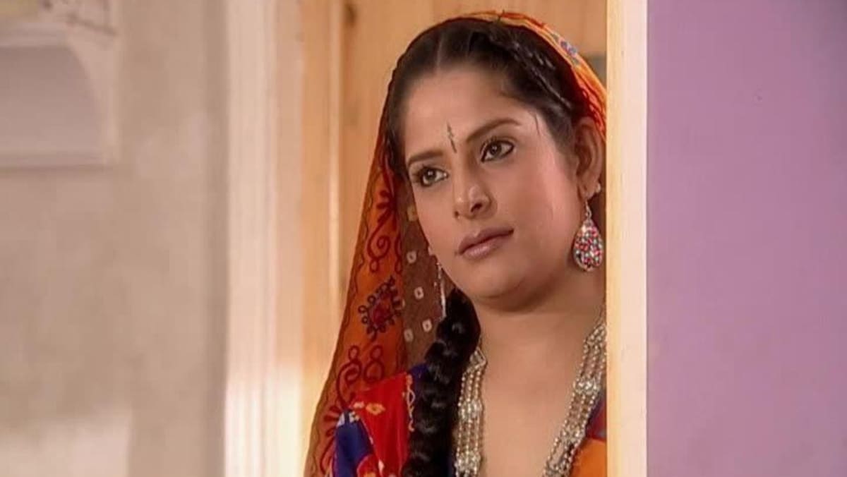Watch Saat Phere TV Serial 12th April 2006 Full Episode 127 Online on ZEE5