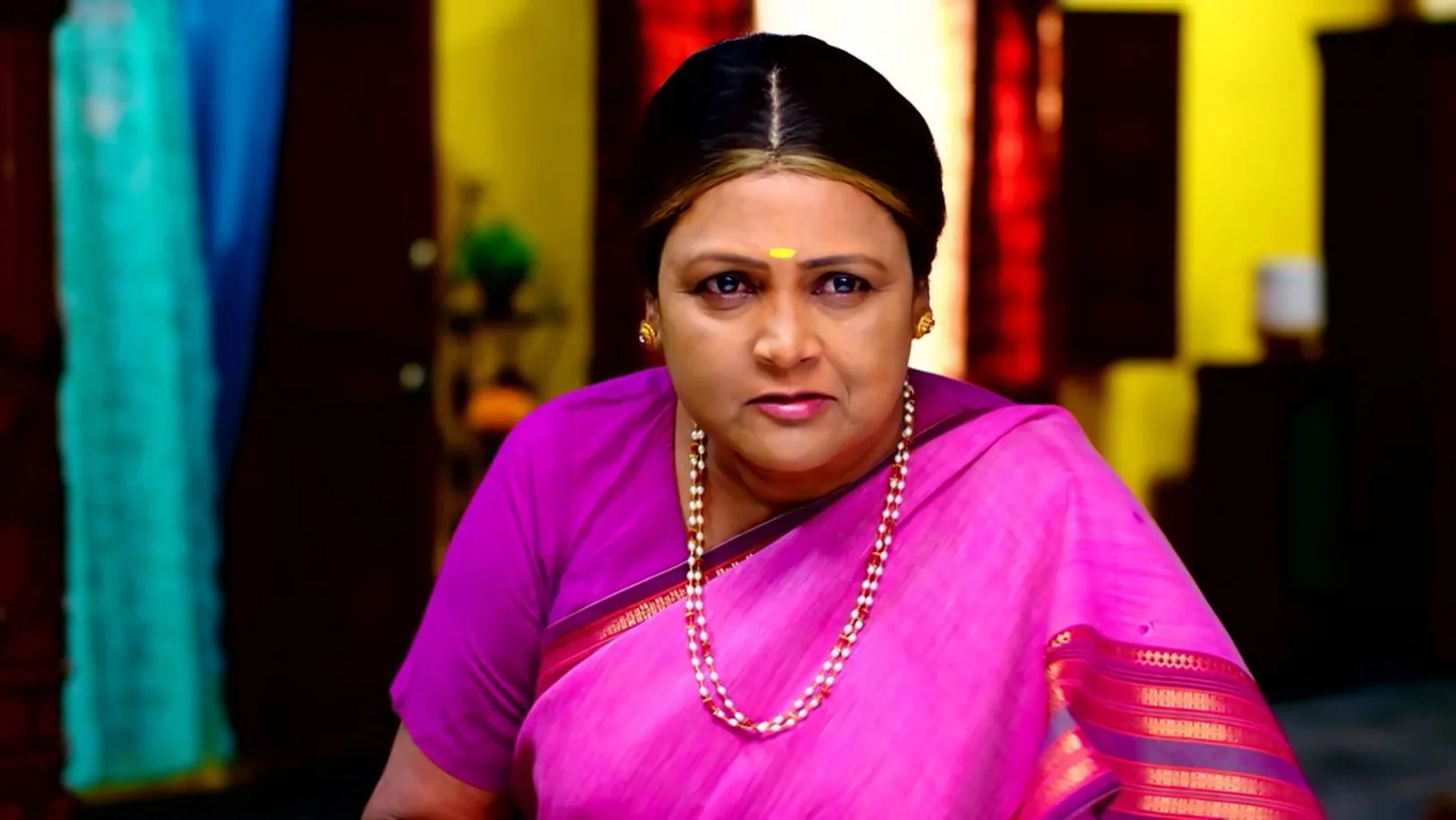 Malayogam TV Serial - Watch Malayogam Online All Episodes (1-610) on ZEE5