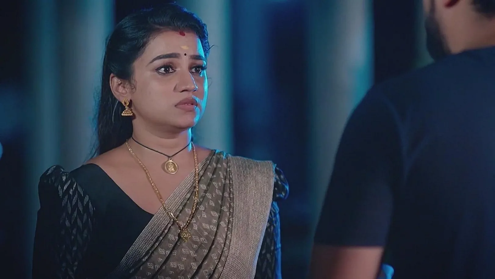 Parvathy TV Serial Online - Watch Tomorrow's Episode Before TV on ZEE5