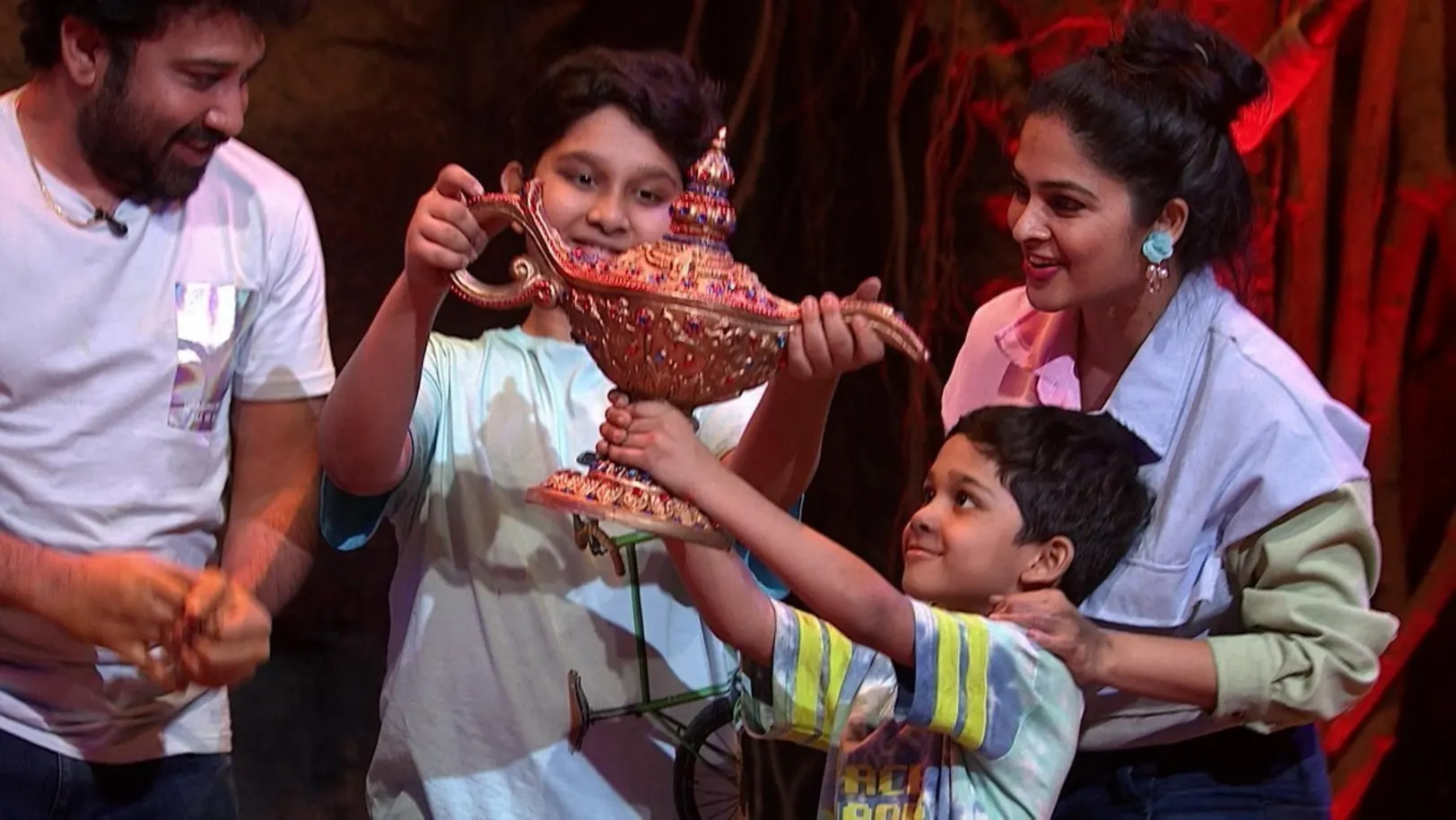 Mayaadweepam 2021 TV Serial - Watch Mayaadweepam 2021 Online All ...