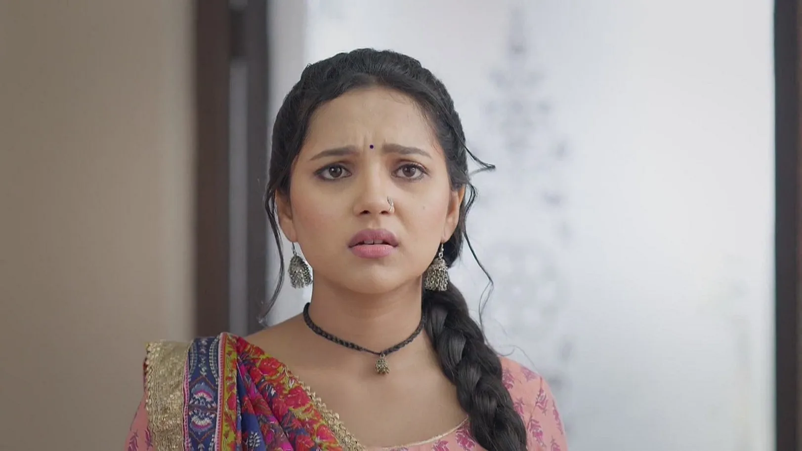 Vasudha TV Serial Online - Watch Tomorrow's Episode Before TV on ZEE5