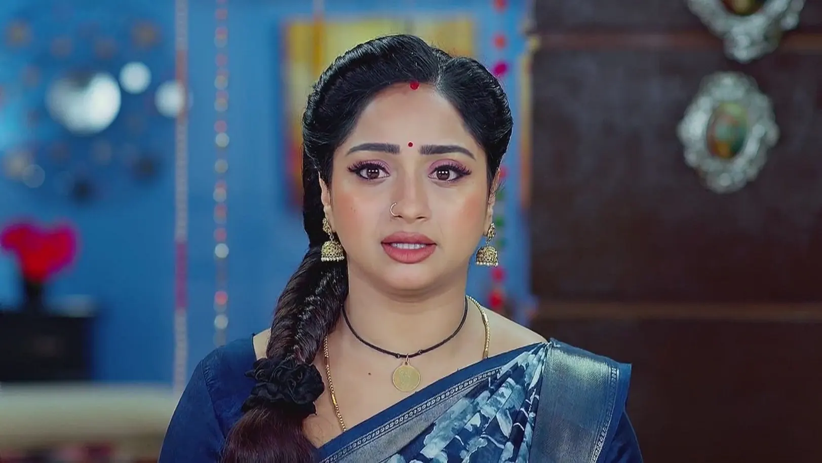 Trinayani TV Serial Online - Watch Tomorrow's Episode Before TV on ZEE5