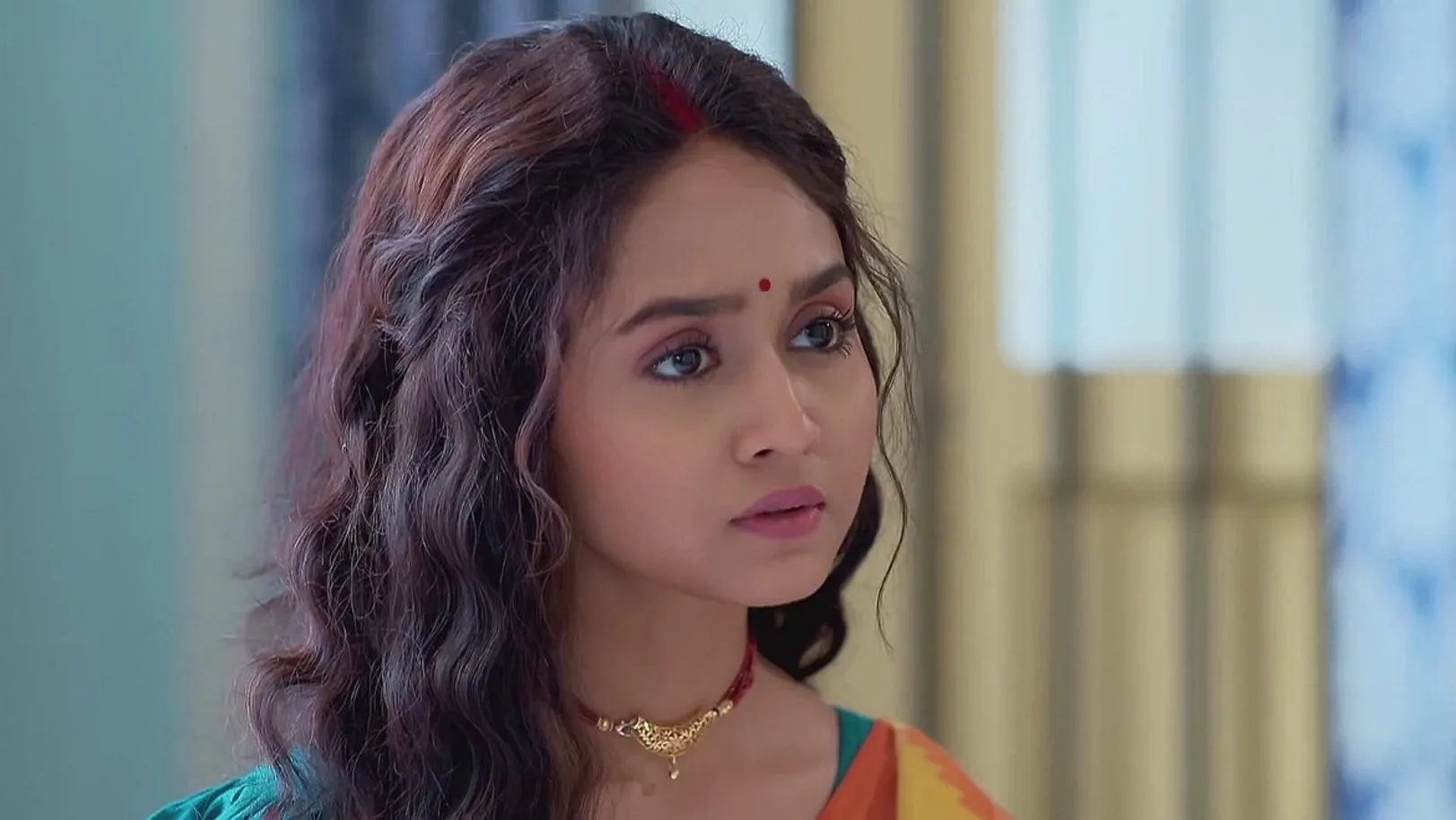 Puber Moyna TV Serial Online - Watch Tomorrow's Episode Before TV on ZEE5