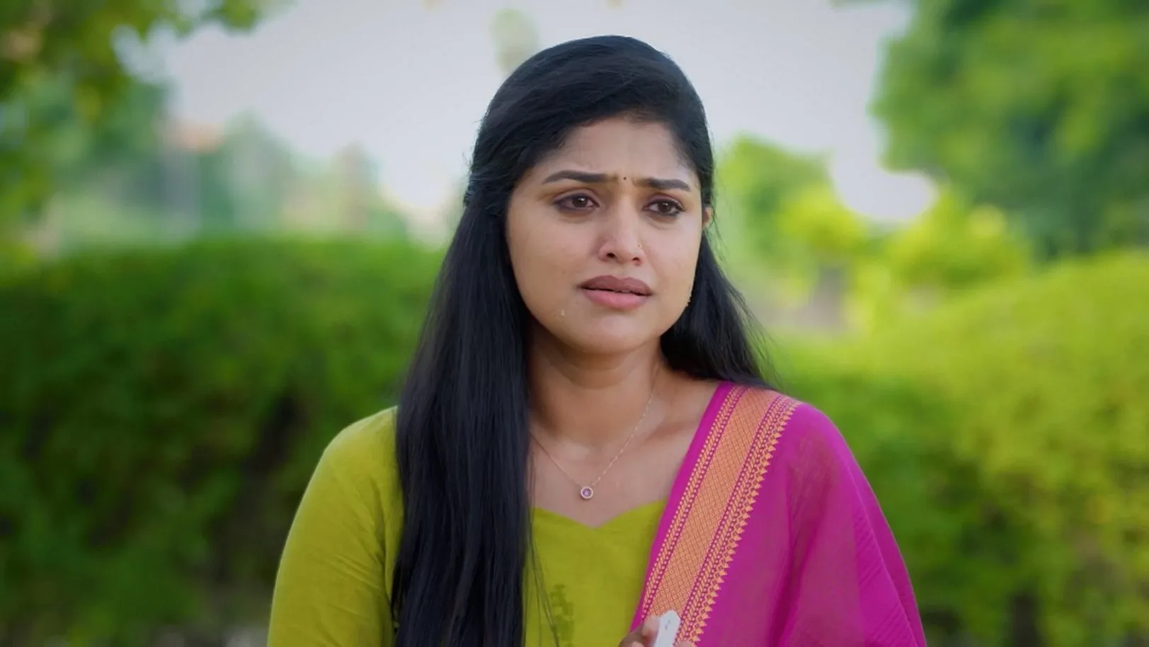 Valliyin Velan TV Serial Online - Watch Tomorrow's Episode Before TV on ...