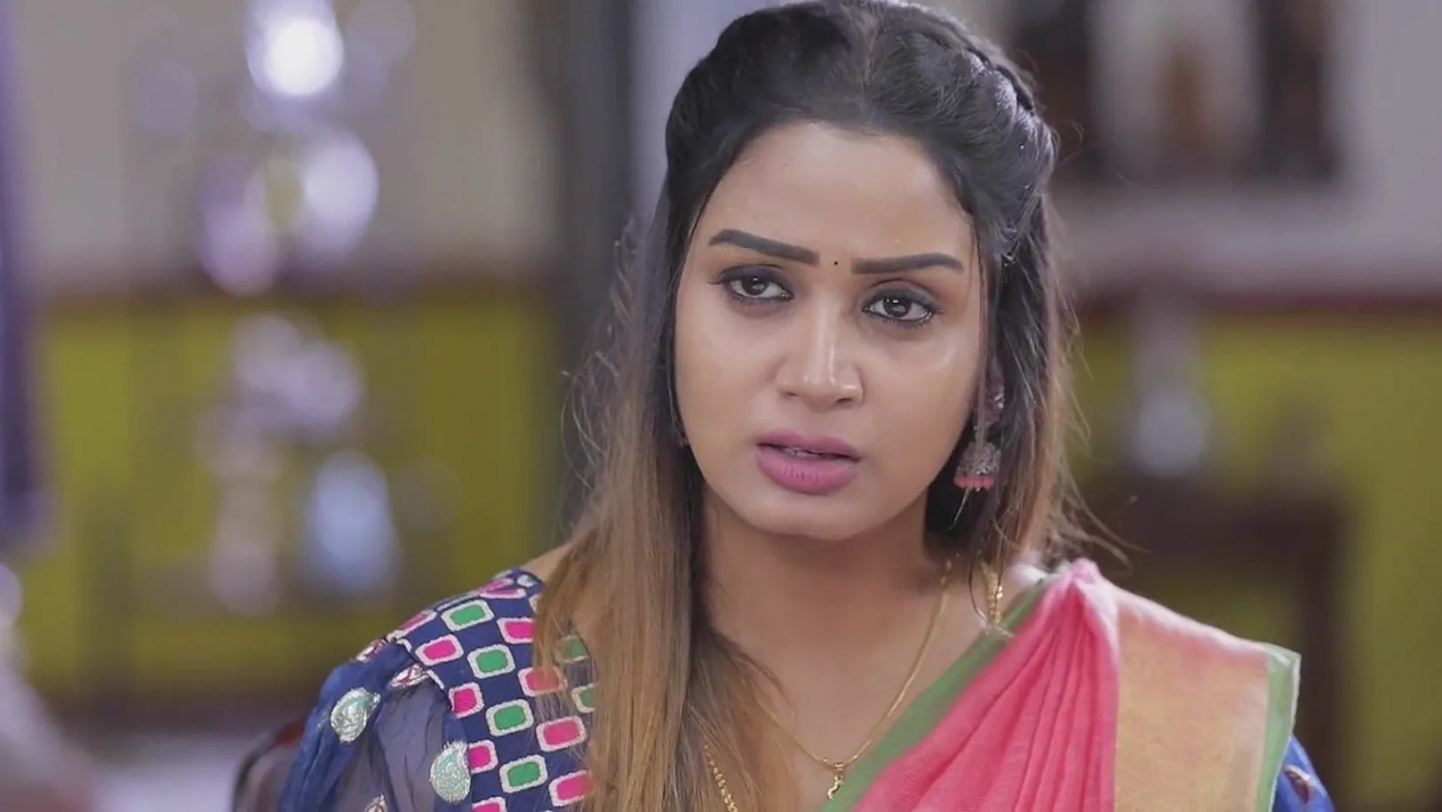 Idhayam TV Serial Online - Watch Tomorrow's Episode Before TV on ZEE5