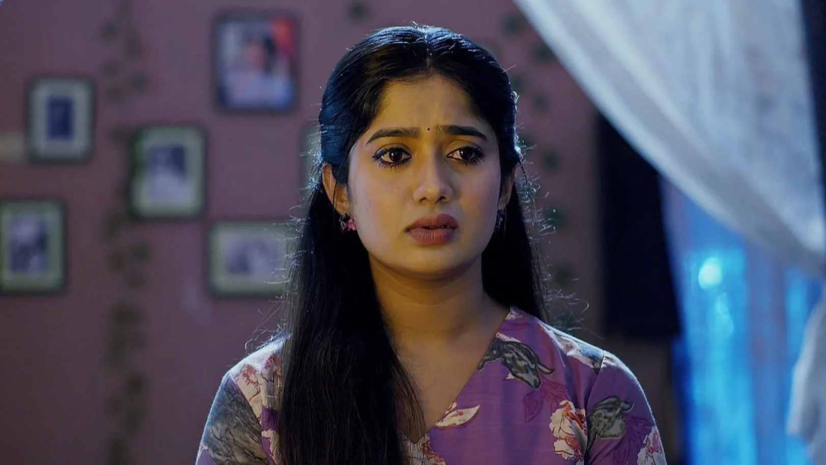 Padamati Sandhyaragam TV Serial Online - Watch Tomorrow's Episode ...