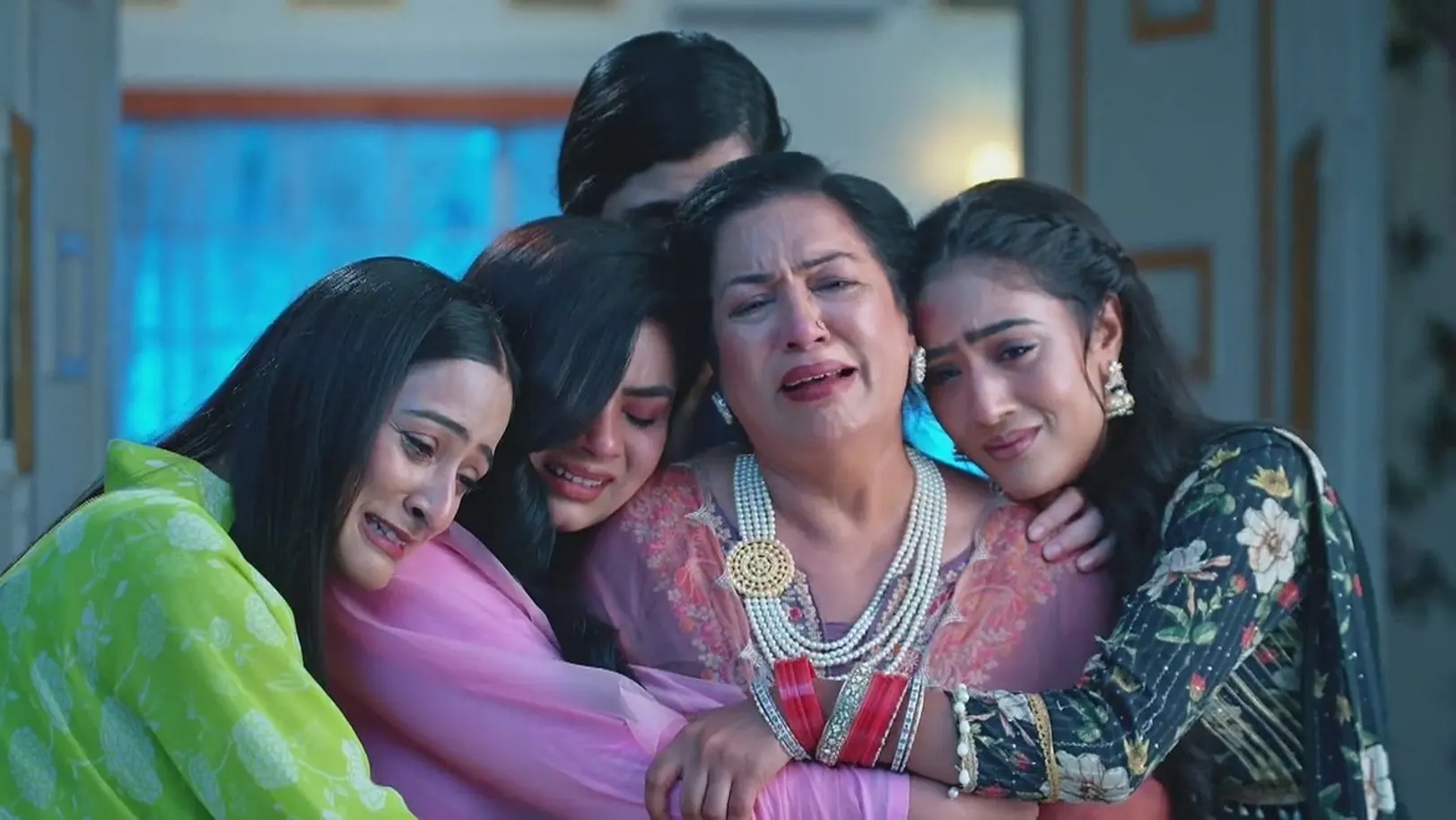 Heer Tey Tedhi Kheer TV Serial Online - Watch Tomorrow's Episode Before TV on ZEE5