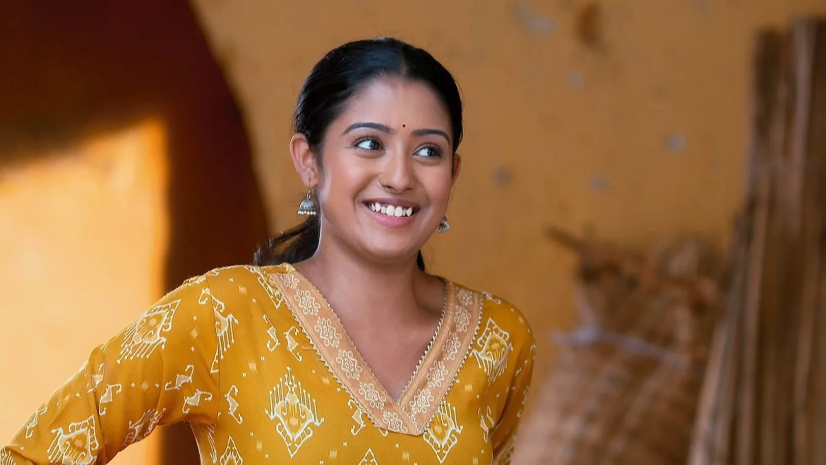 Parineeta TV Serial Online - Watch Tomorrow's Episode Before TV on ZEE5