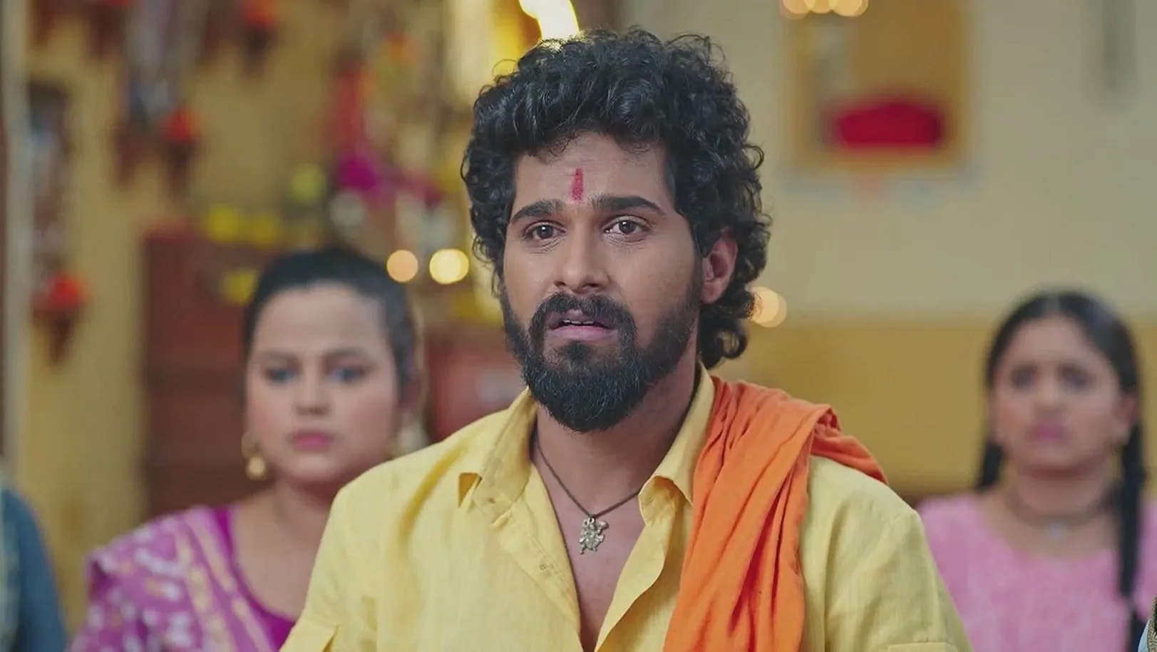 Watch Lakhat Ek Amcha Dada Latest Episodes Online Exclusively on ZEE5