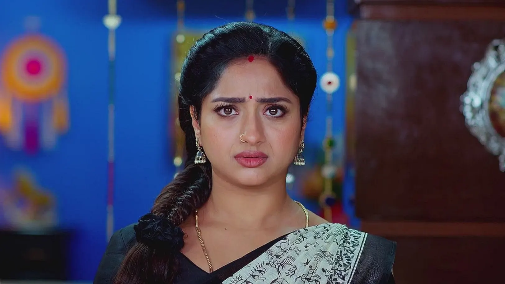 Trinayani TV Serial Online - Watch Tomorrow's Episode Before TV on ZEE5