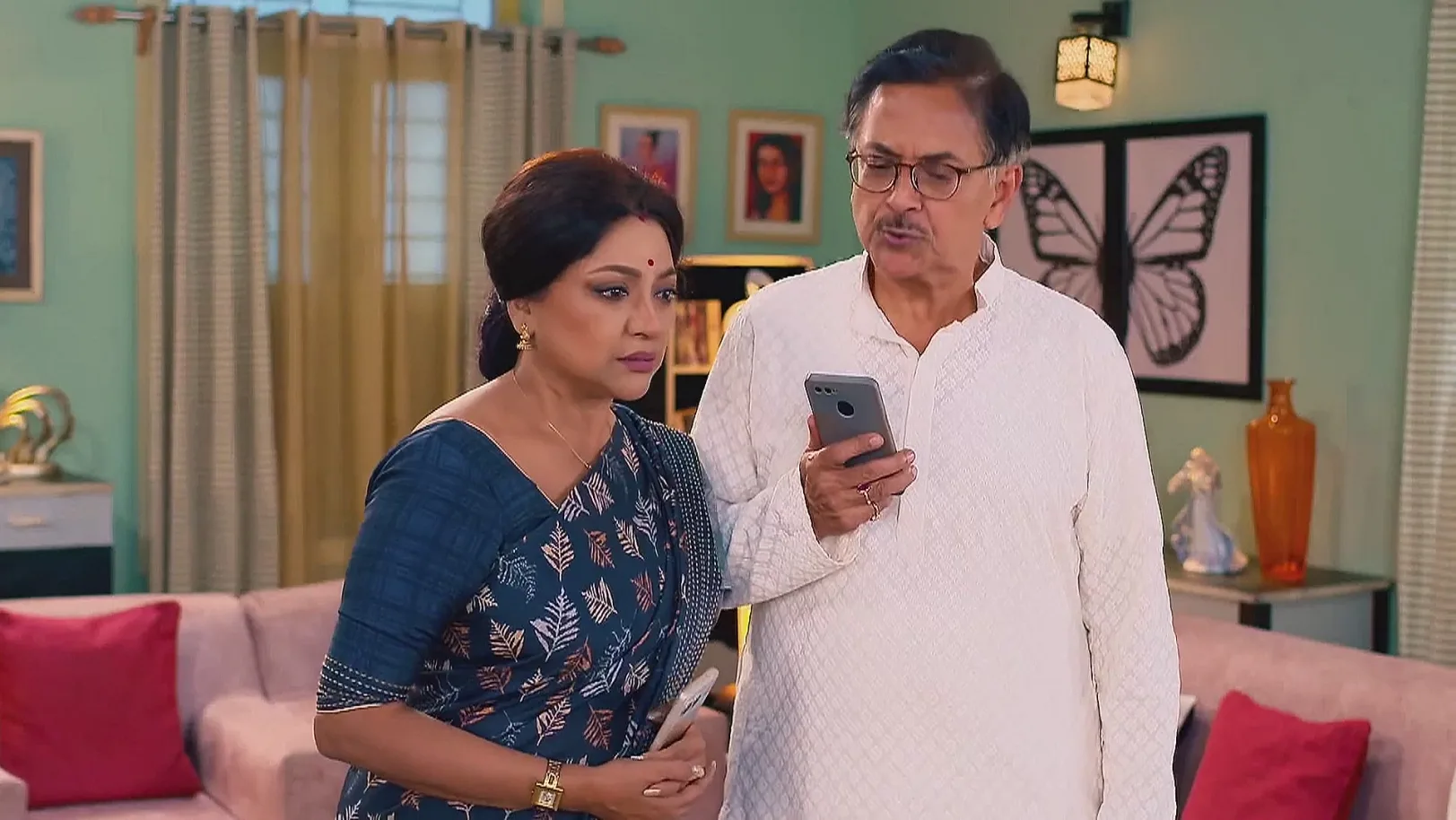 Puber Moyna TV Serial Online - Watch Tomorrow's Episode Before TV on ZEE5