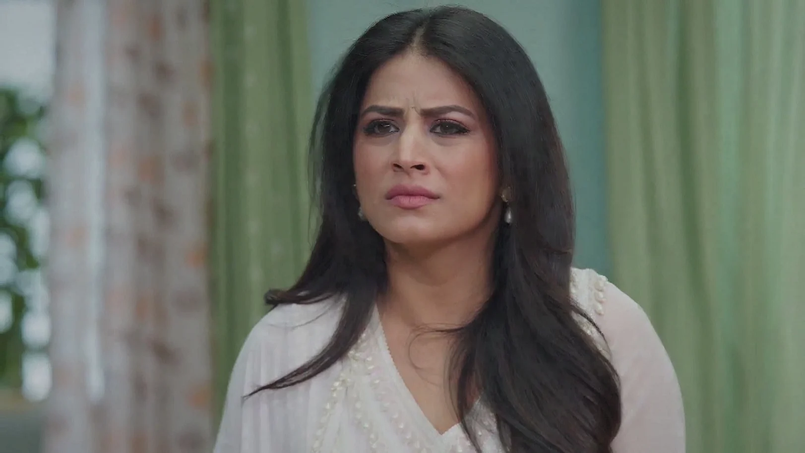 Watch Bas Itna Sa Khwaab Latest Episodes Online Exclusively on ZEE5