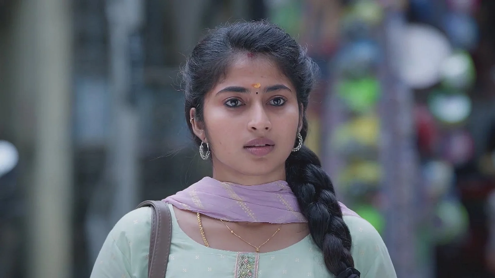 Veera TV Serial Online - Watch Latest Show Episodes on ZEE5