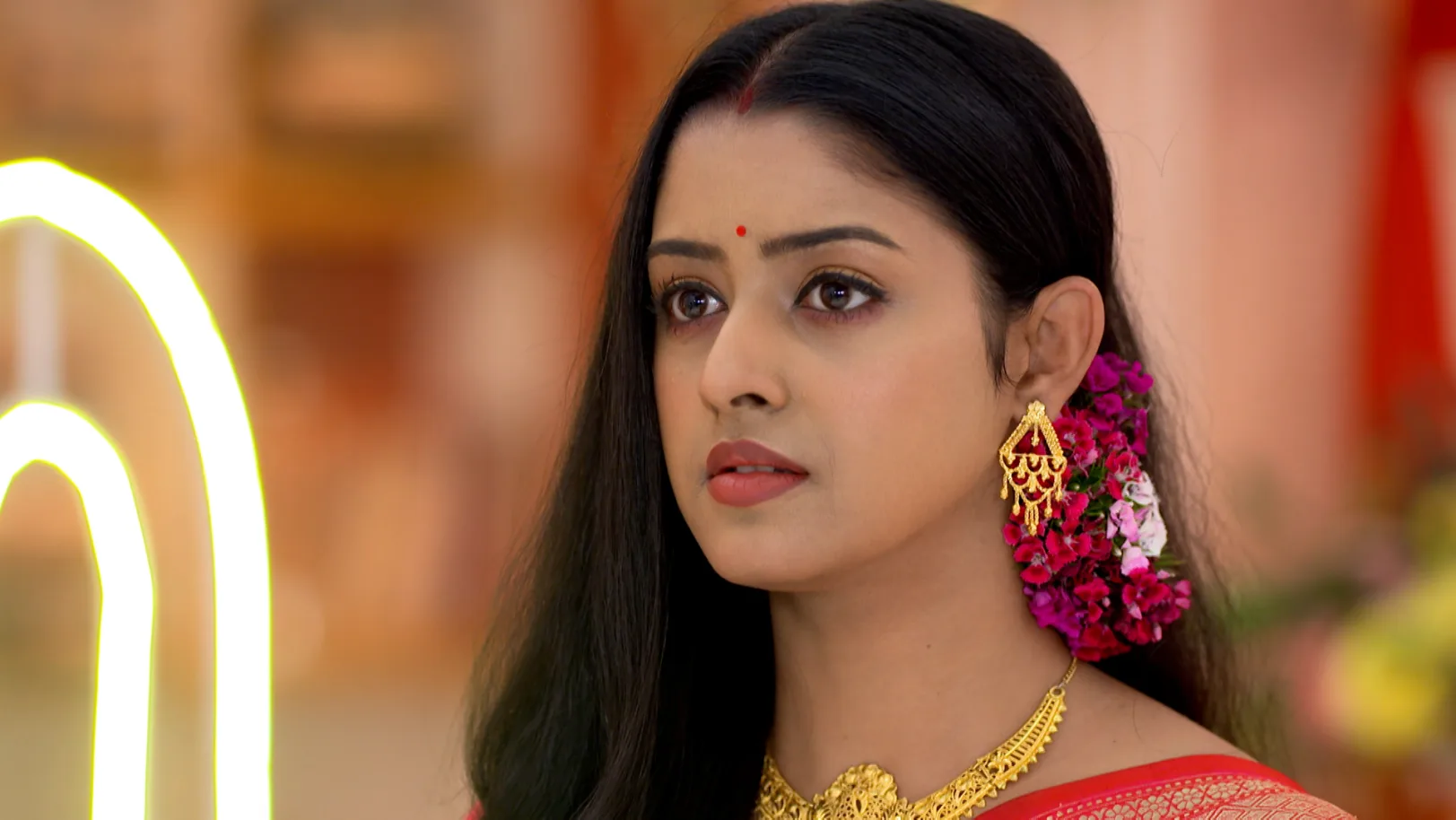 Parineeta TV Serial Online - Watch Tomorrow's Episode Before TV on ZEE5