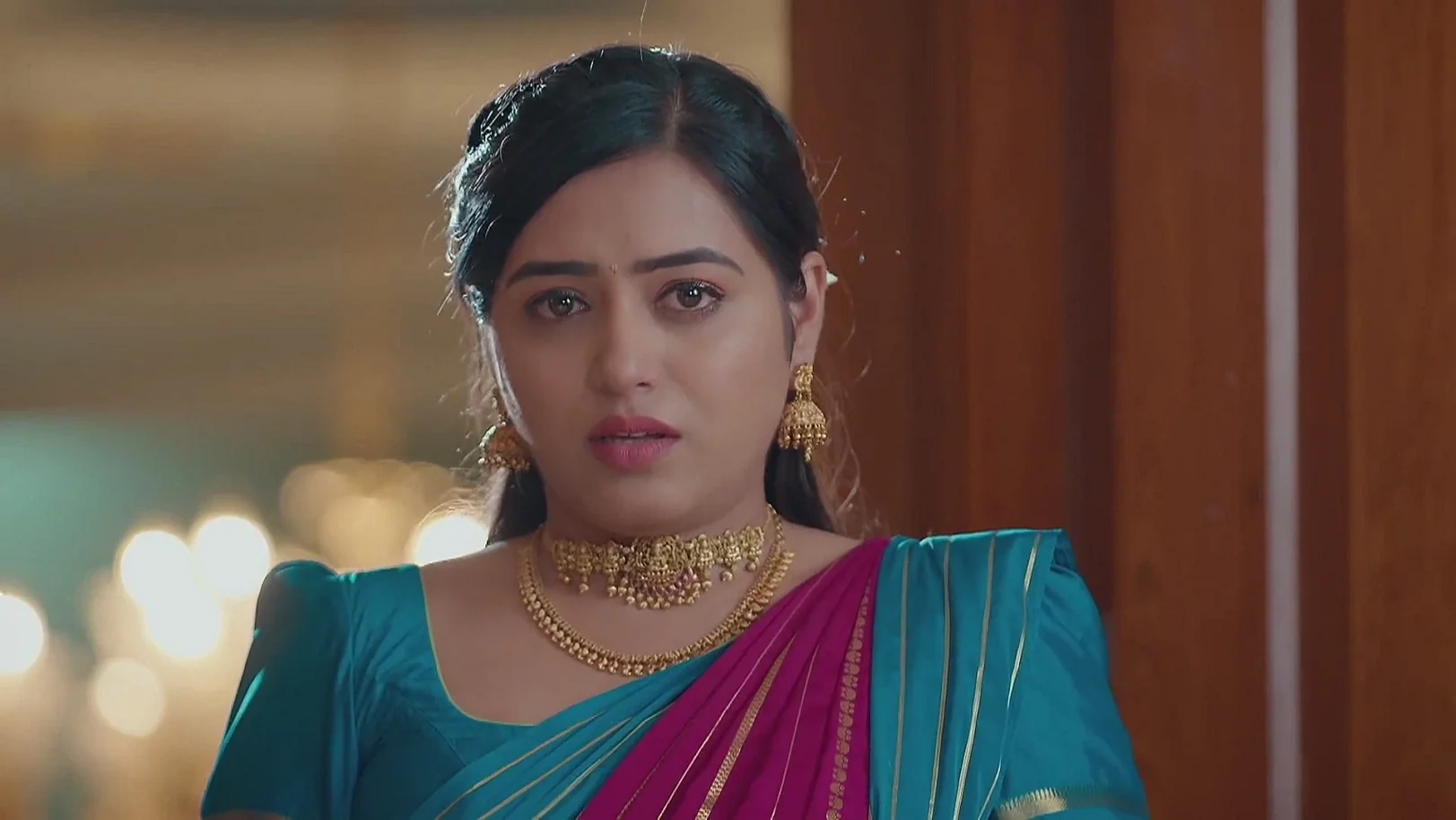 Akale TV Serial Online - Watch Latest Show Episodes on ZEE5