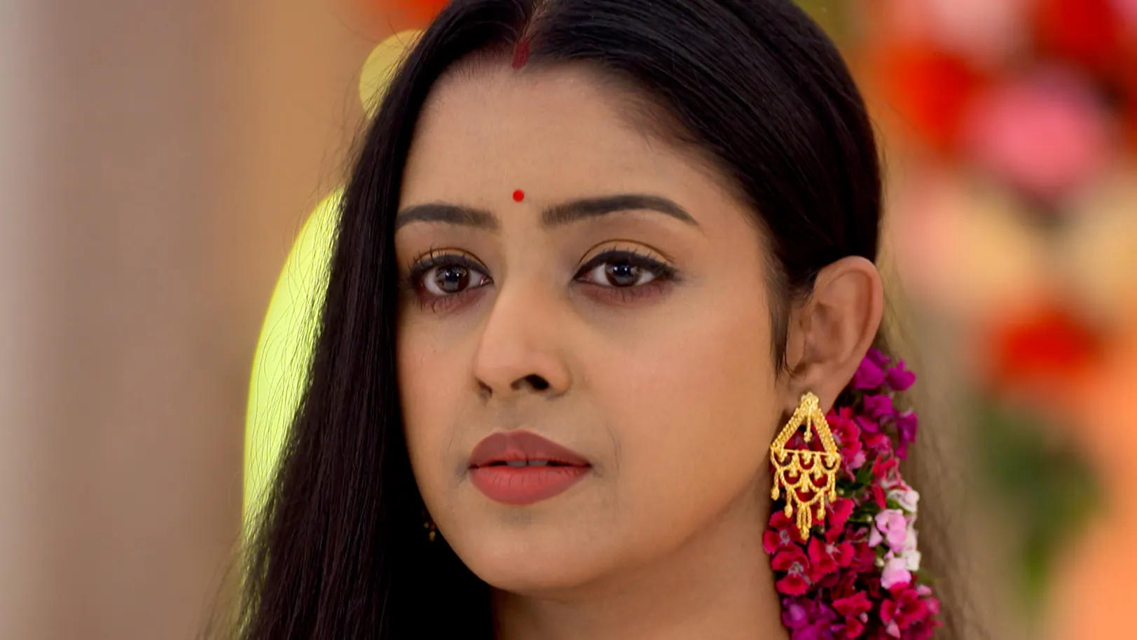 Parineeta TV Serial Online - Watch Tomorrow's Episode Before TV on ZEE5
